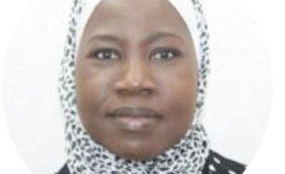Colonel Fatou Fall, la 1ere femme au Grade de Médecin Général au ...