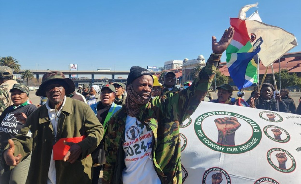 South Africa: Operation Dudula Members March Back to Clinic After Court ...